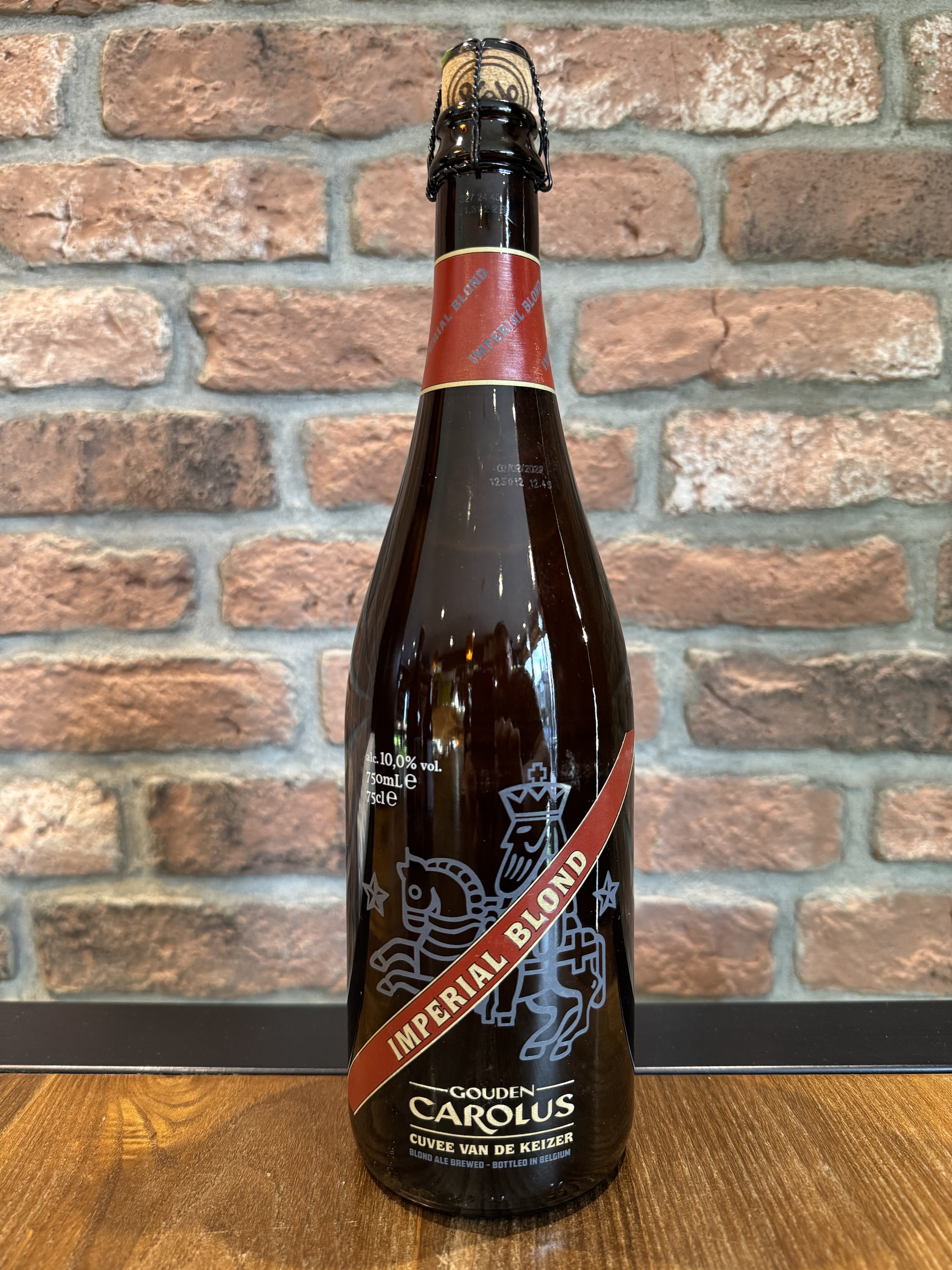 Gouden Carolus Cuvée van de Keizer Imperial Blond – Brouwerij Het Anker ...